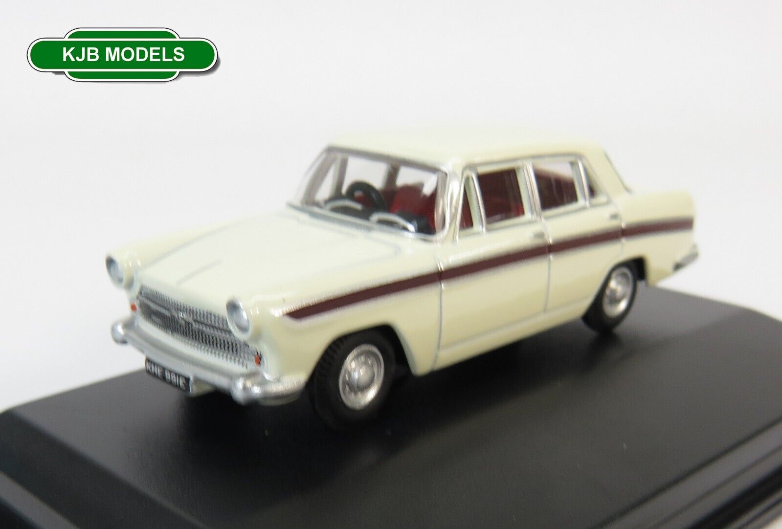 Oxford Diecast 76ACF007 Austin Cambridge Snowberry White Car 1:76 OO ...